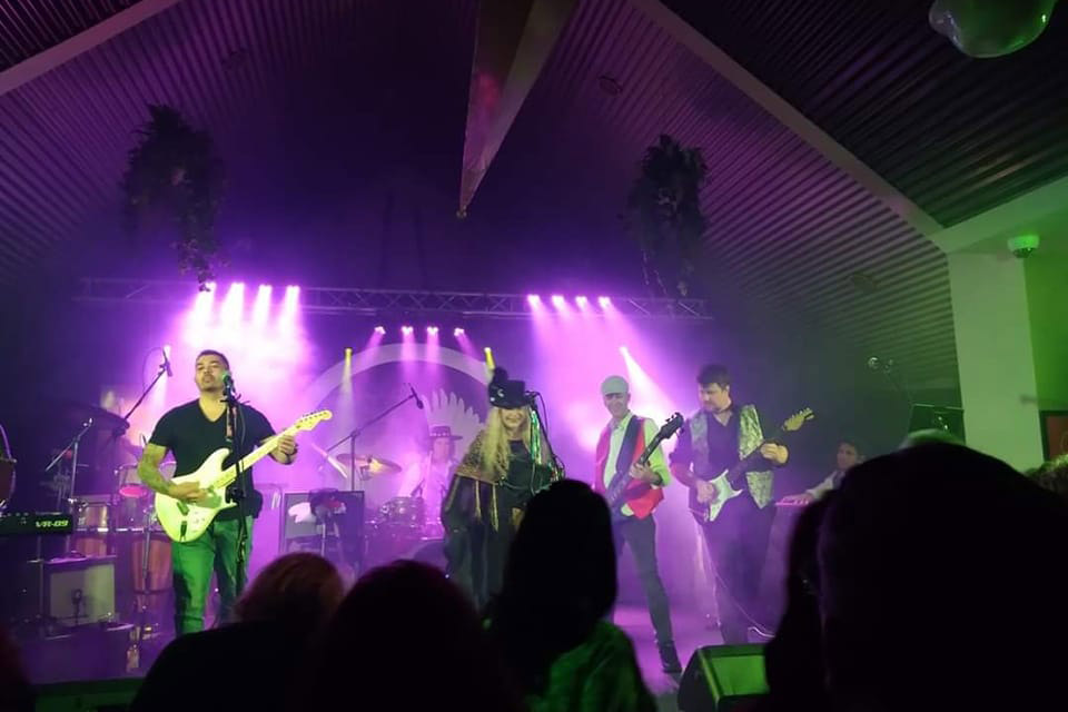 Home - Landslide Tribute Band
