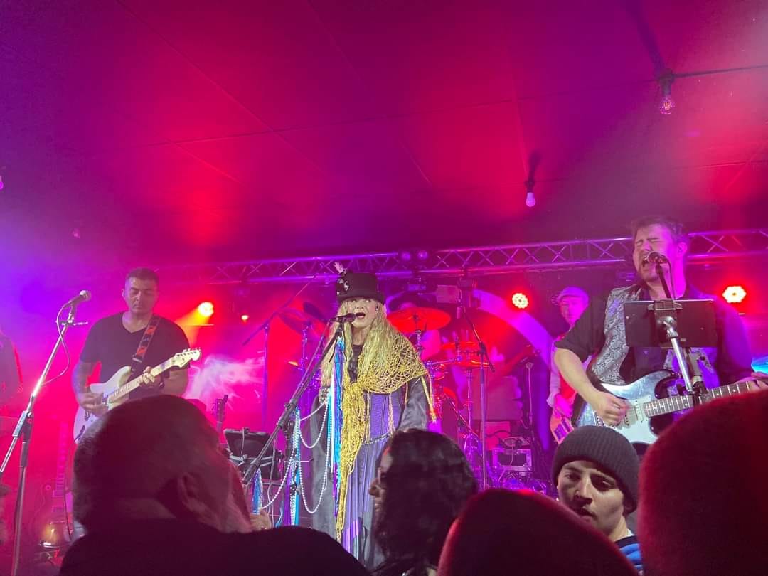 Home - Landslide Tribute Band